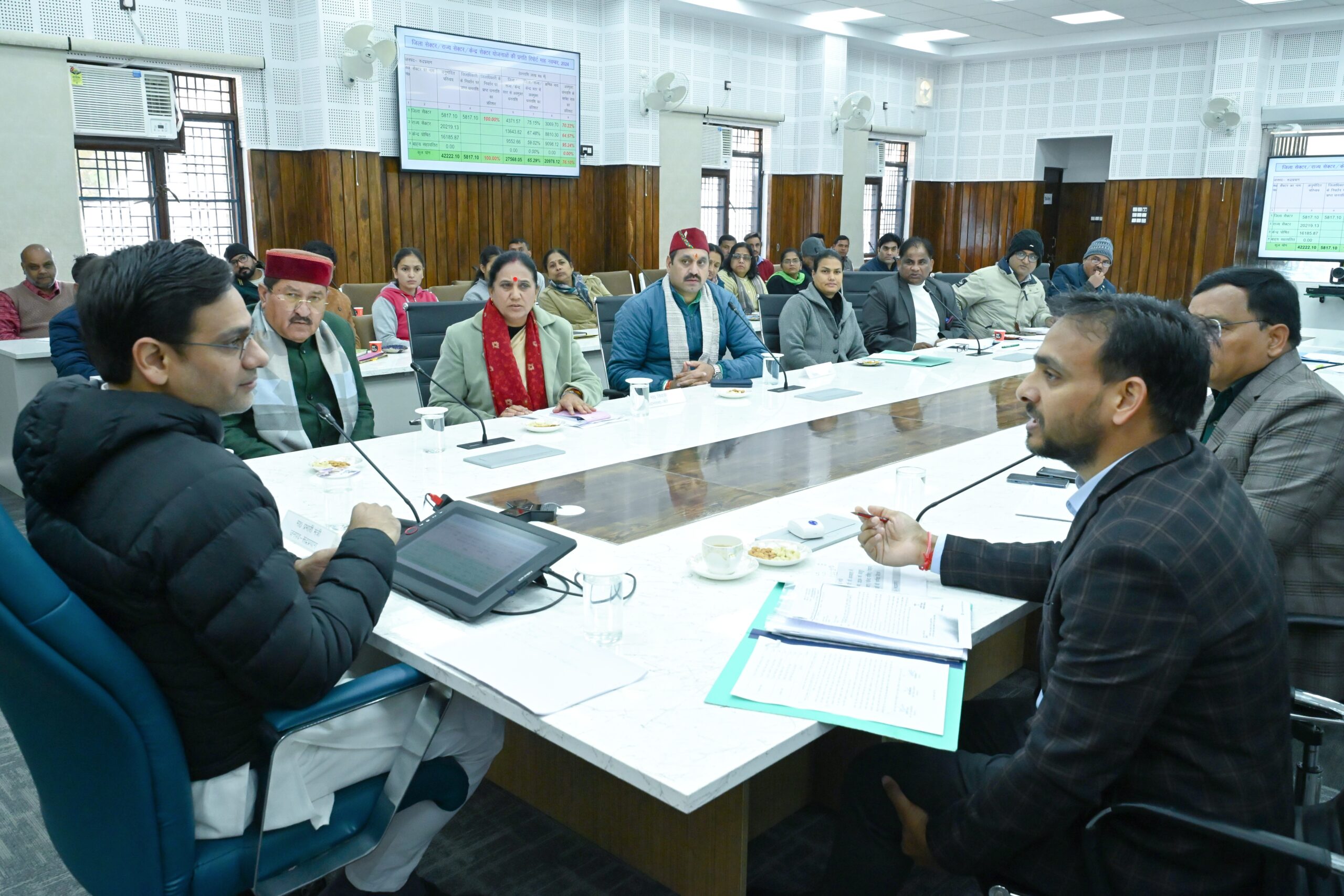 प्रत्येक योजना का लाभ पहुंचे आम जनता तक: बहुगुणा – Uttarakhand Talks